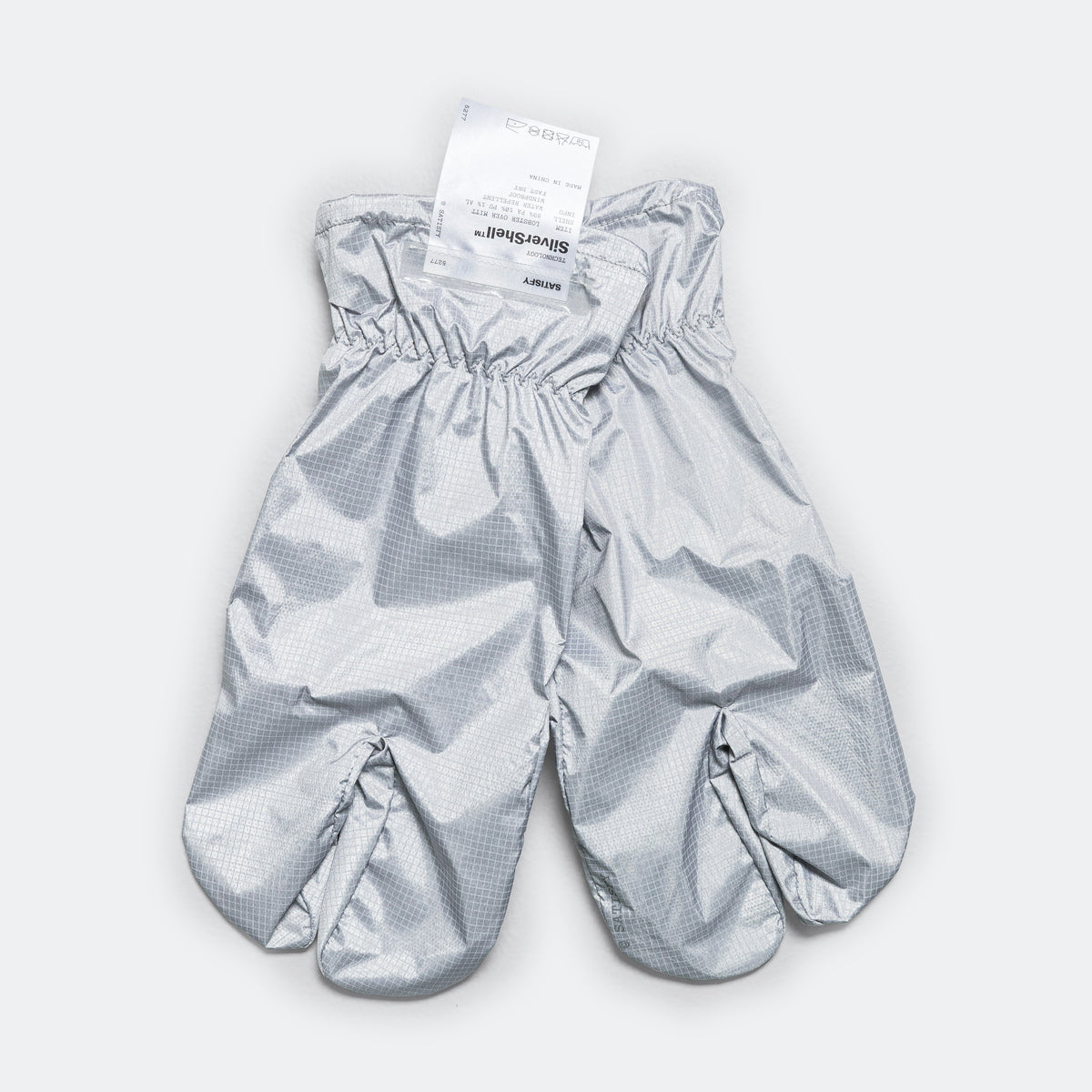 Satisfy SilverShell™ Lobster Over Mitt - Silver | Up There Athletics